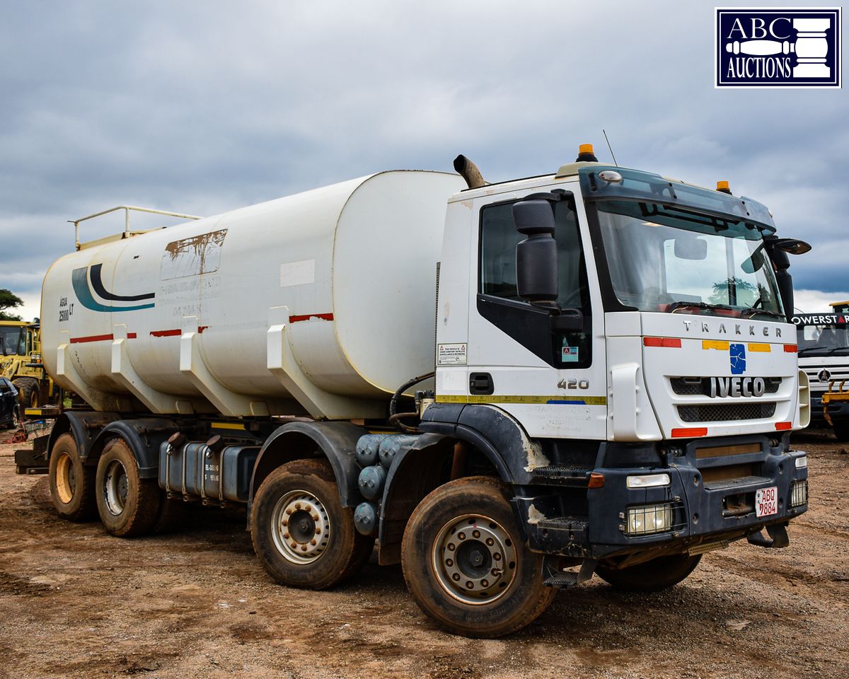 2012 Iveco 420 Trakker Rigid Tanker