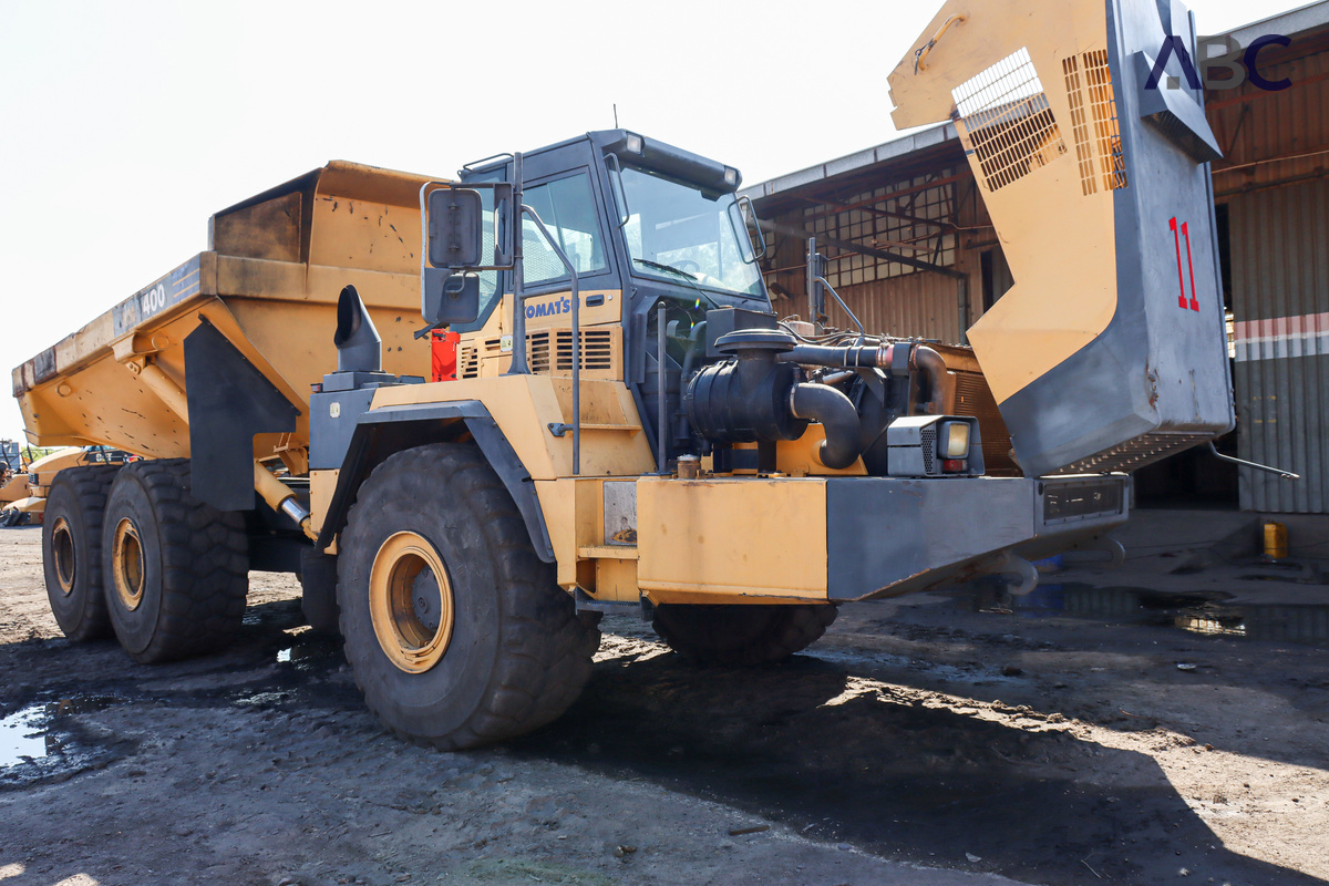 2011 Komatsu HM400-2 Articulated Dump Truck