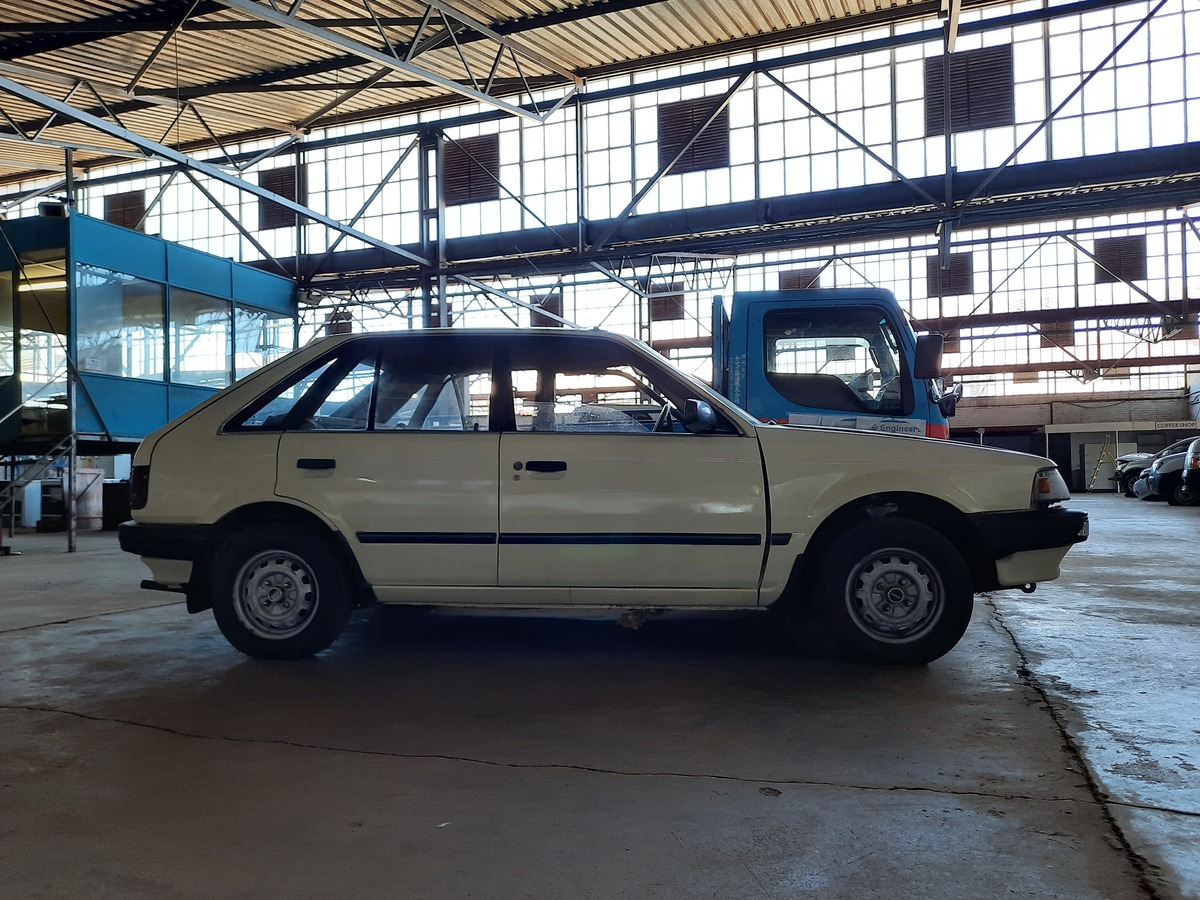 1995 Mazda 323 Hatchback