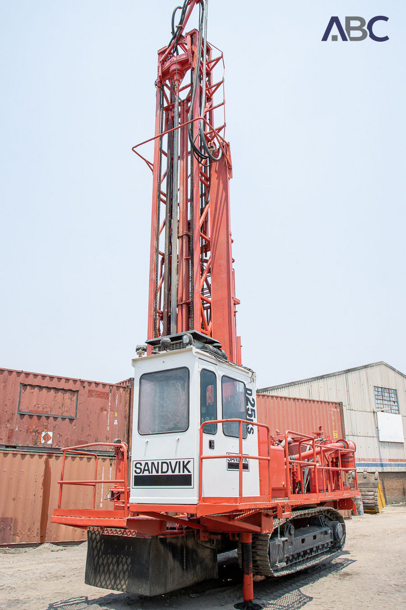 Sandvik D25KS 2011 Rotary Blasthole Tracked Drill Rig