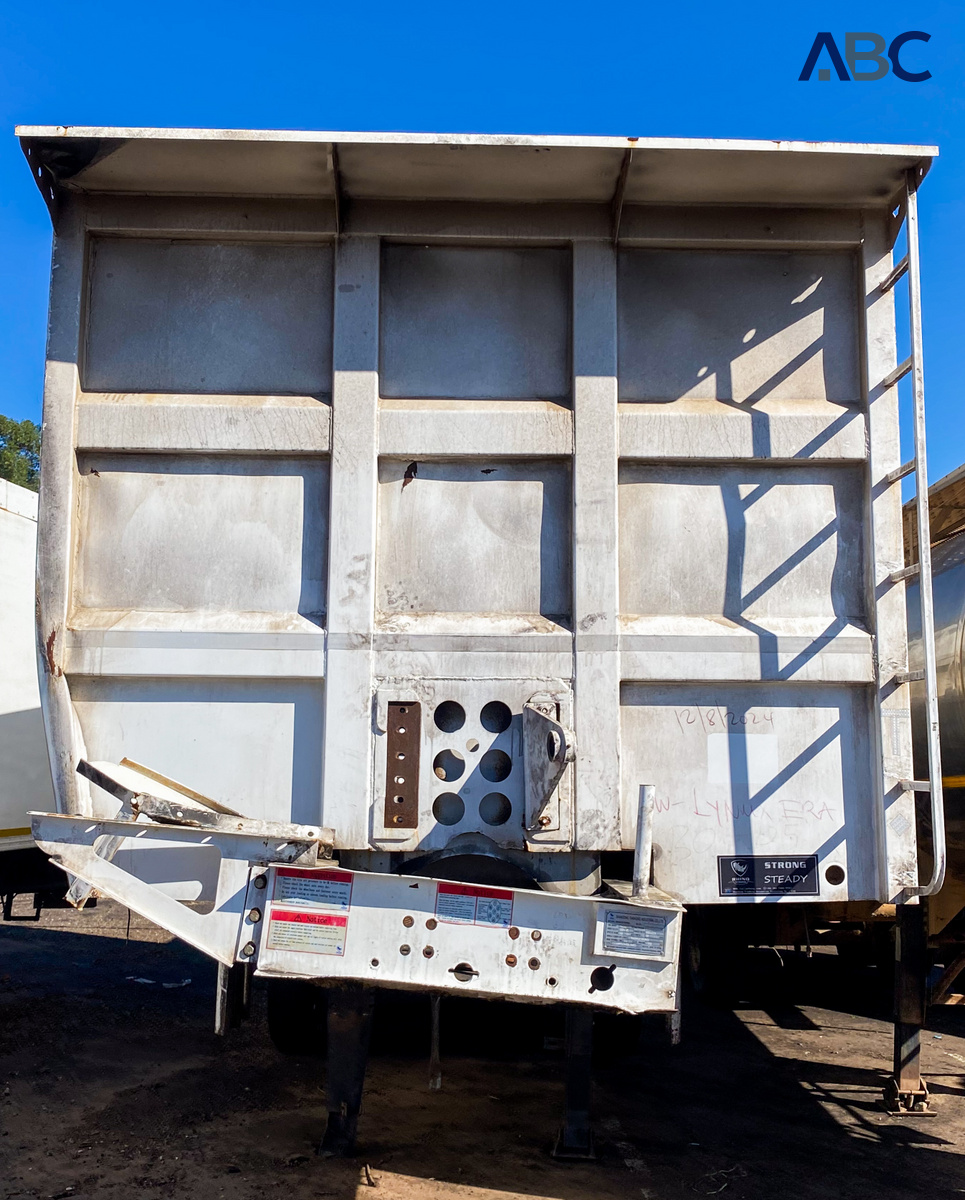 2024 Rhino Strong Tipper Trailer