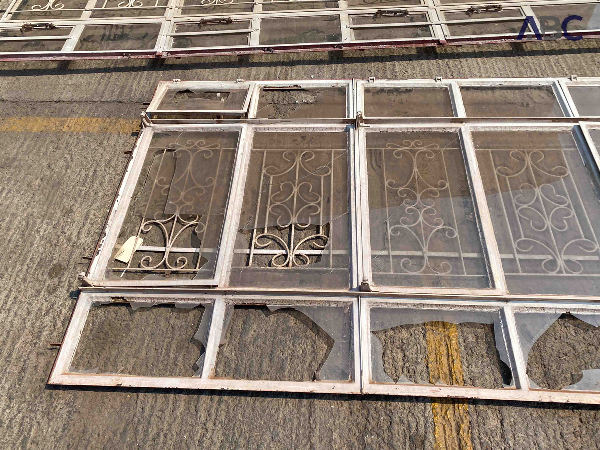 Assorted Window Frames Metal (2)