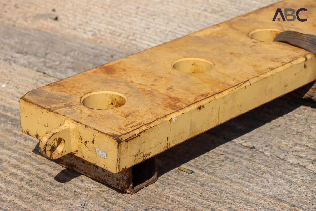 Caterpillar D10T Single Shank Ripper Tyne (1)